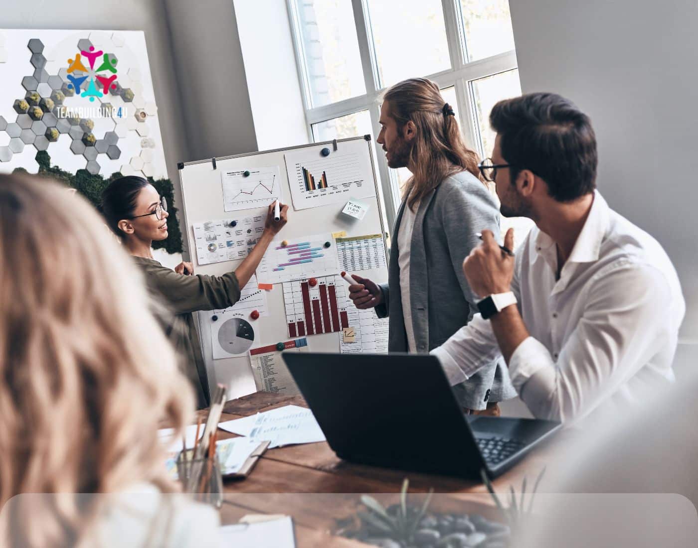 How Team Building Fosters Innovation and Creativity - Team Building